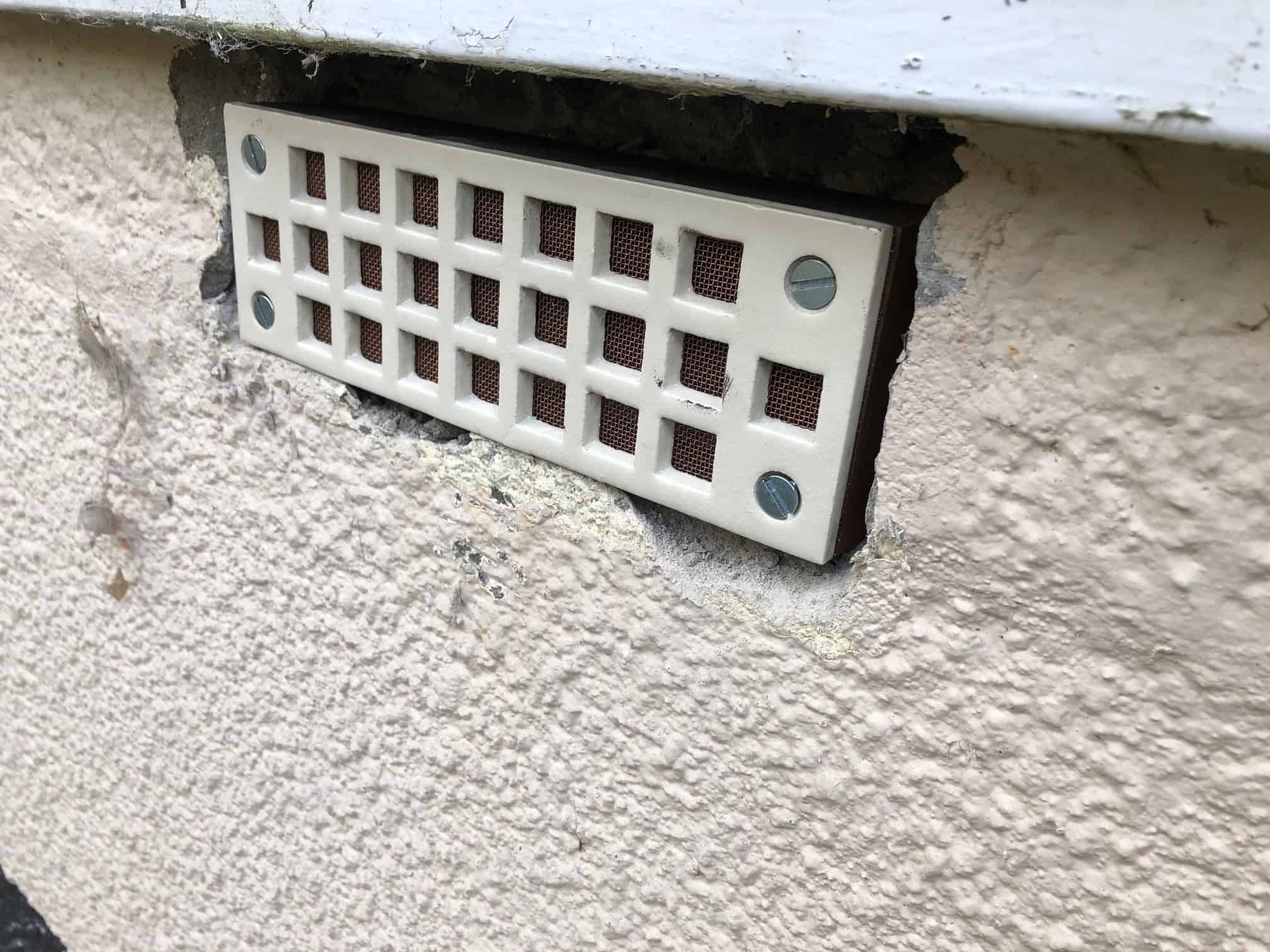 Flyscreen air brick installation - Cast Iron Air Brick Company